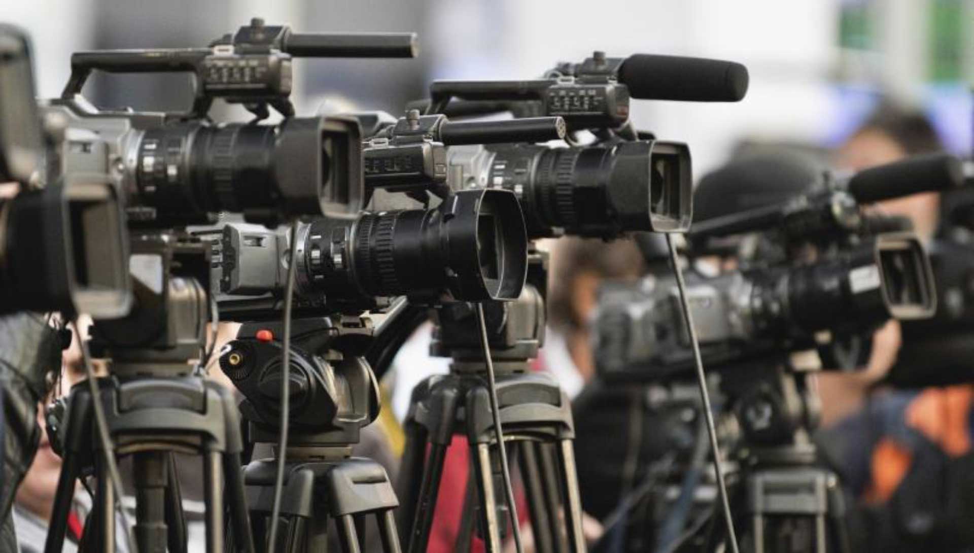 Contact Dean Allen-Craig Media Training & Video Production